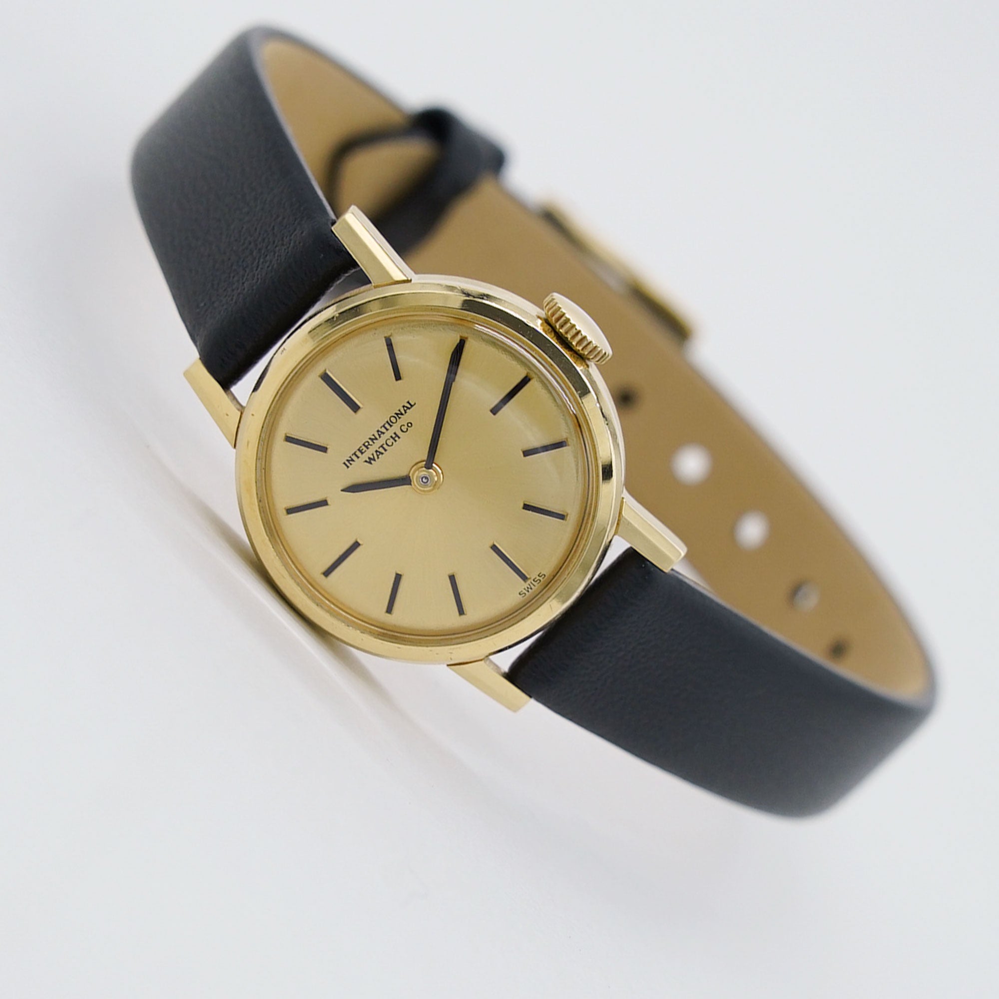 IWC／ROUND MODEL(W1127) – 谷中時計店